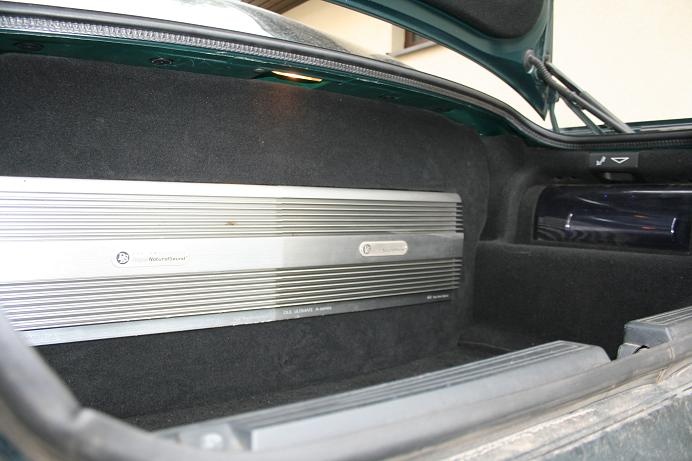 Subwoofers in E38 trunks? - Page 2
