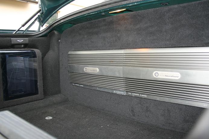 Subwoofers in E38 trunks? - Page 2